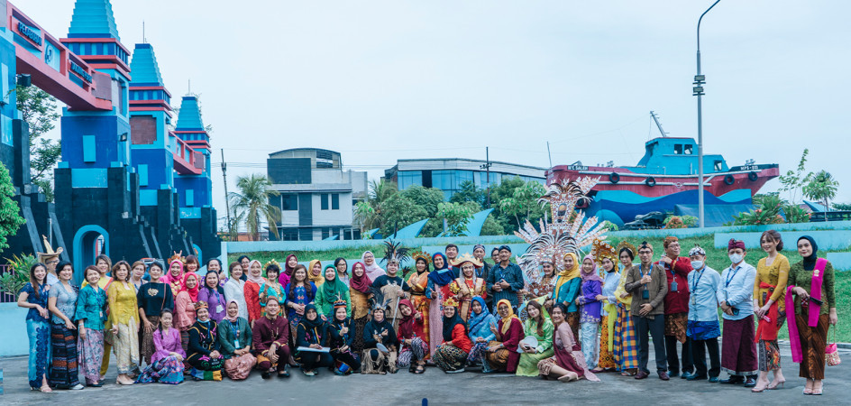 Meratus - Preserving National Heritage, Meratus Holds Cultural Parade