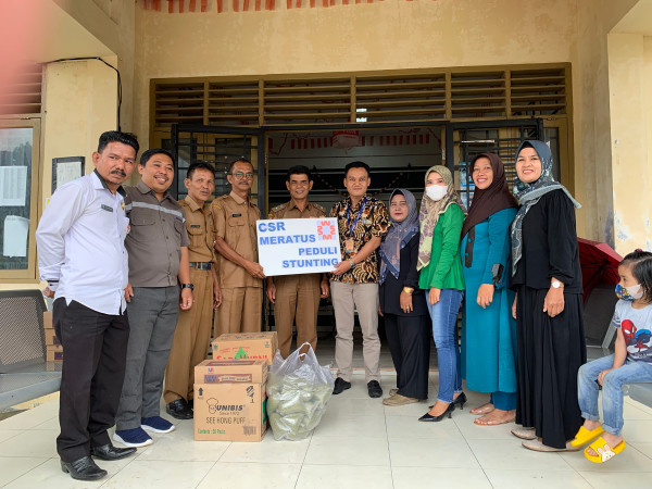 Meratus - Meratus Provides Food Aid for Stunted Toddlers in Padang