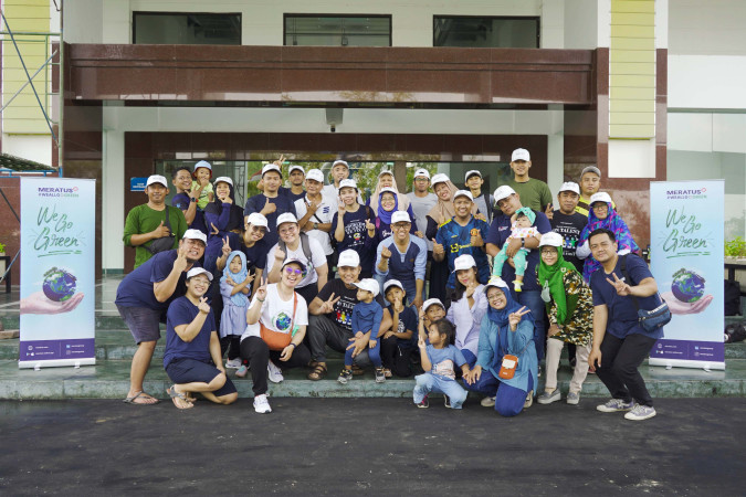 Meratus - Welcoming U-17, Meratus and DLH Clean Up and Plant Trees at GBT